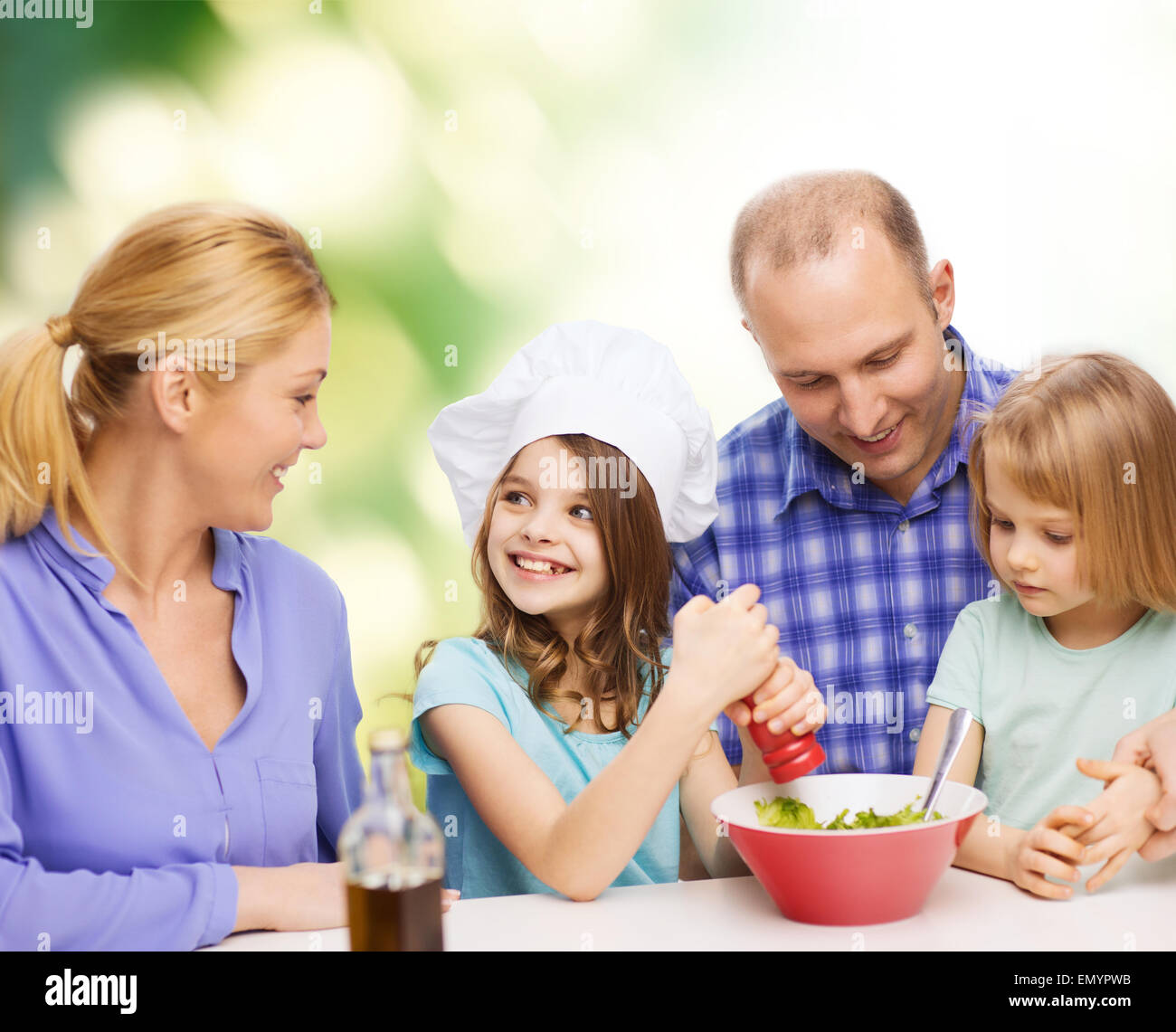 Kids eating salad hi-res stock photography and images - Alamy