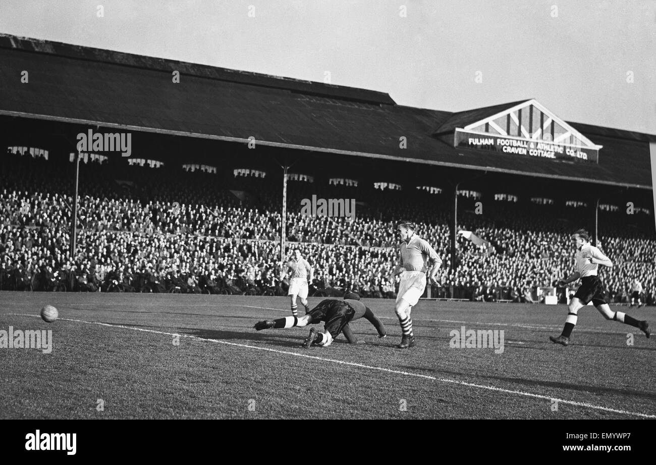 Don revie stand hi-res stock photography and images - Alamy