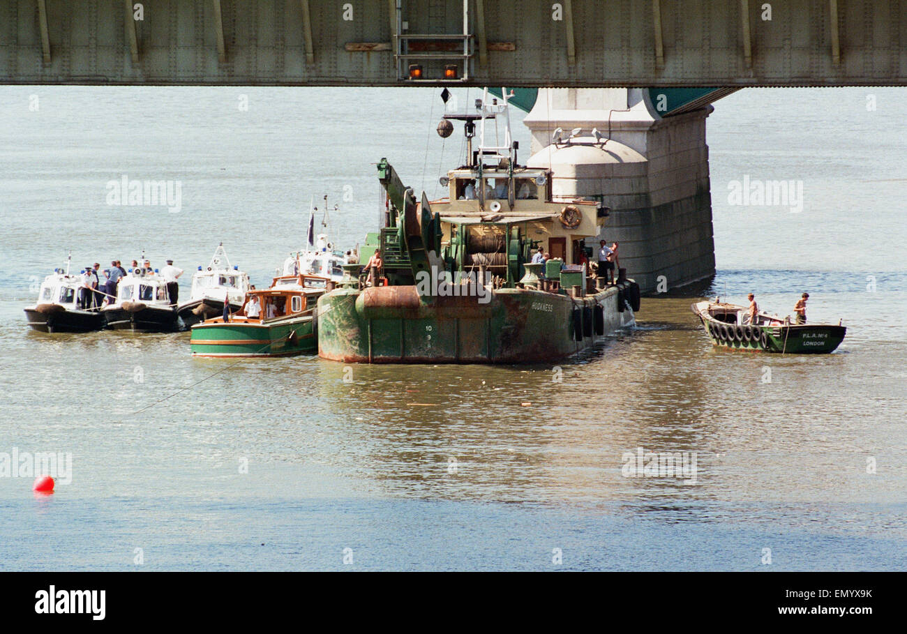 The bowbelle hi-res stock photography and images - Alamy