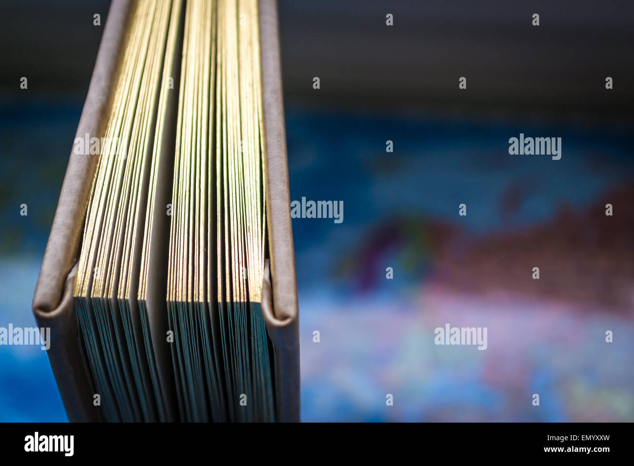 Book edges gold hi-res stock photography and images - Alamy