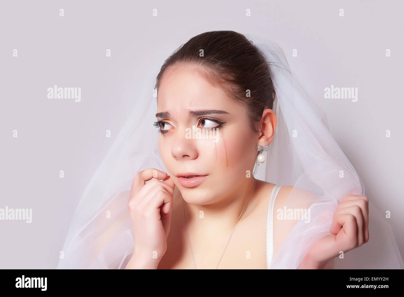 Eyes crying woman beautiful hi-res stock photography and images - Alamy