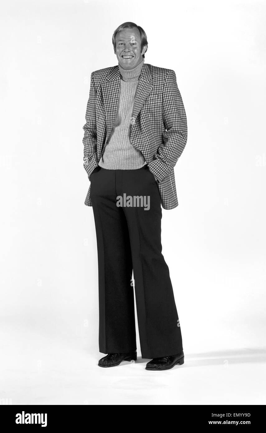 Sport cricket 1970s hi-res stock photography and images - Alamy