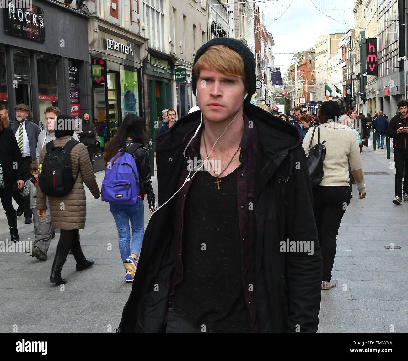 Kodaline lead singer Steve Garrigan seen strolling down Grafton Street ...