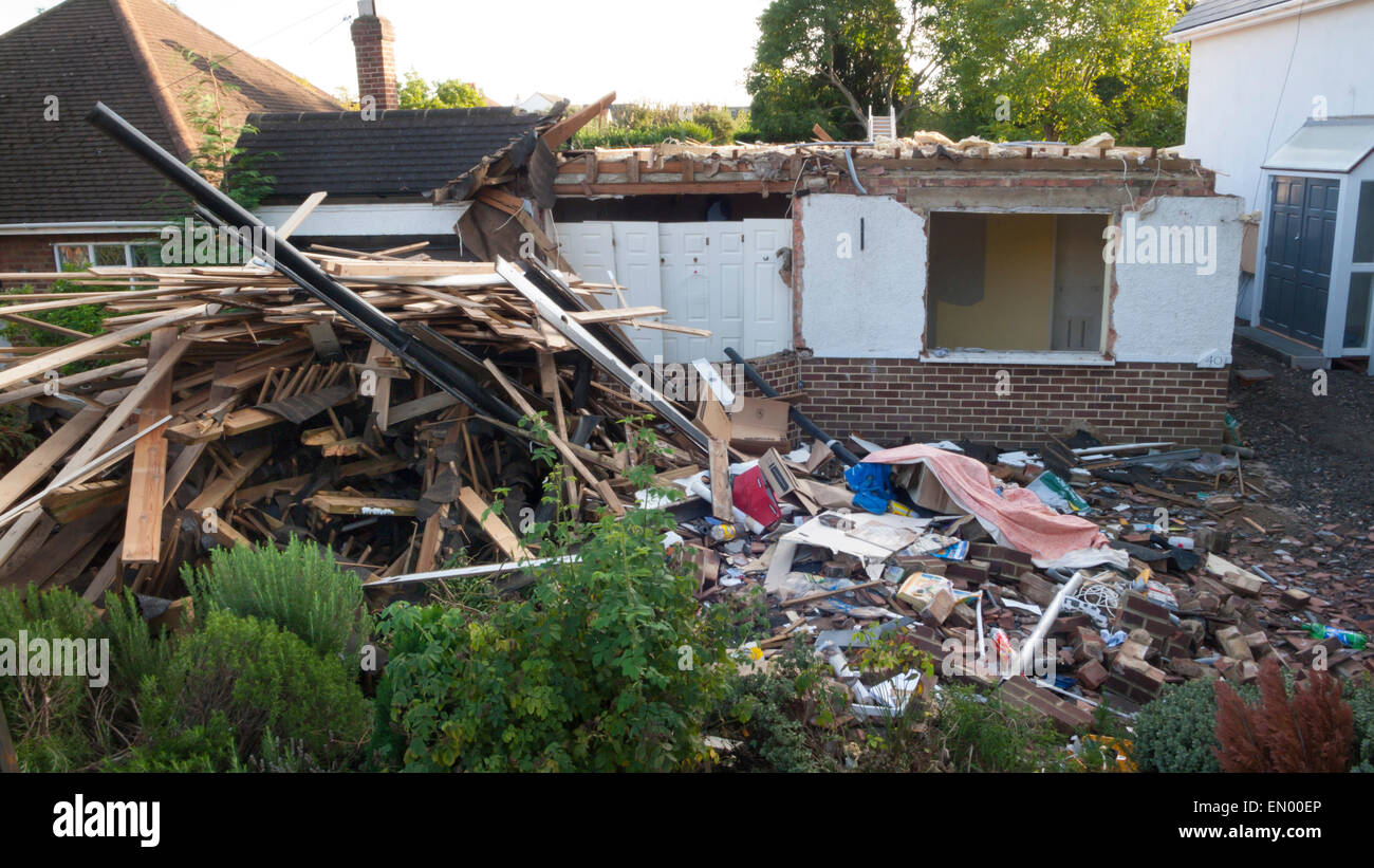 Gutted wreck hi-res stock photography and images - Alamy