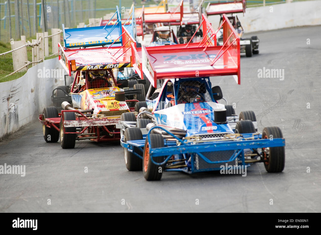 f2 formula two 2 stock car cars race races racing oval track wing wings ...