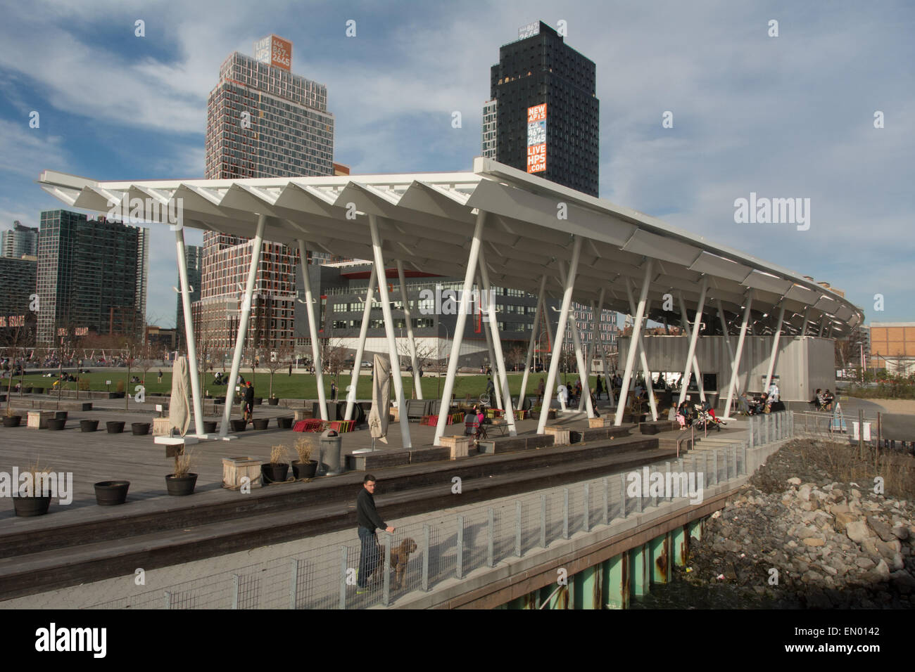 Hunters Point Ferry Dock and park in Queens across from Manhattan, New ...