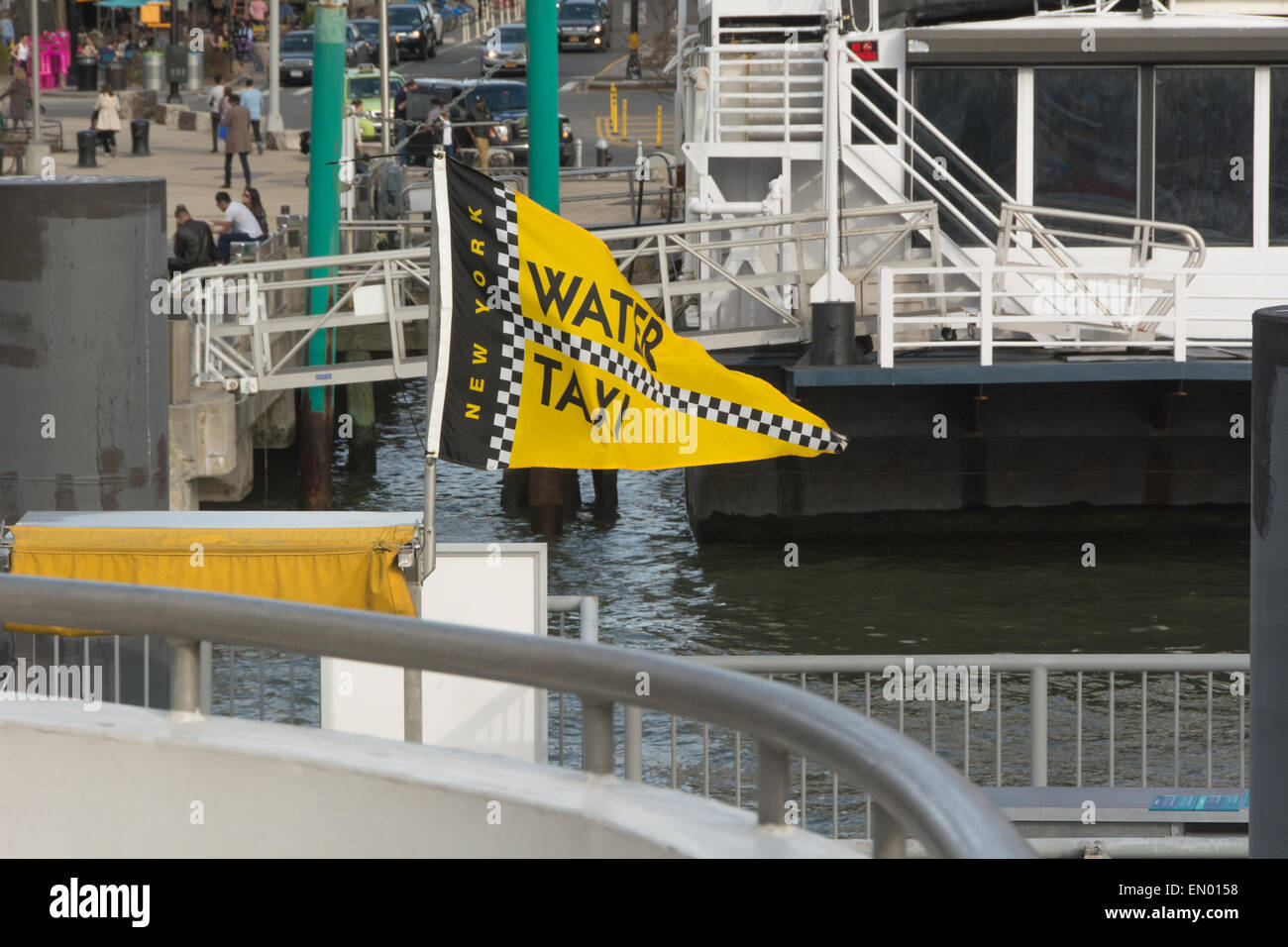 Water taxi flag at Brooklyn Bridge docks Stock Photo - Alamy