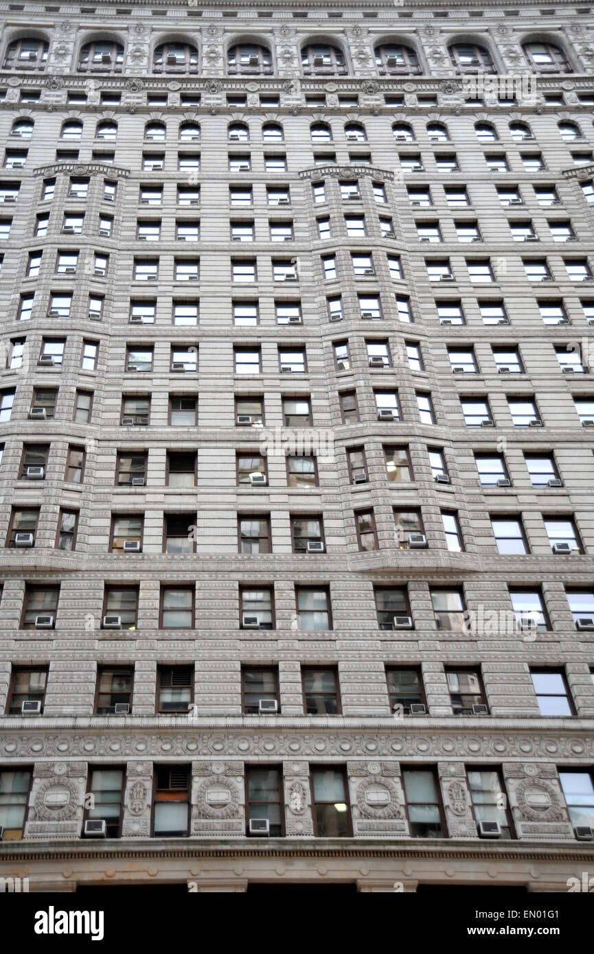 The Flat Iron Building, the worlds first skyscraper, in New York city ...
