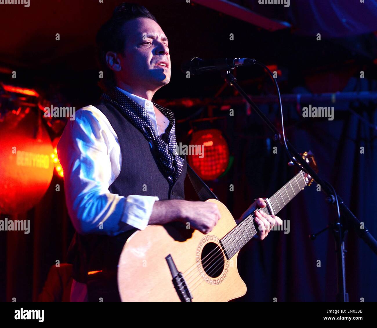 Adam Cohen accomponied by Bairbre Anne perform at Whelan's accomponied ...