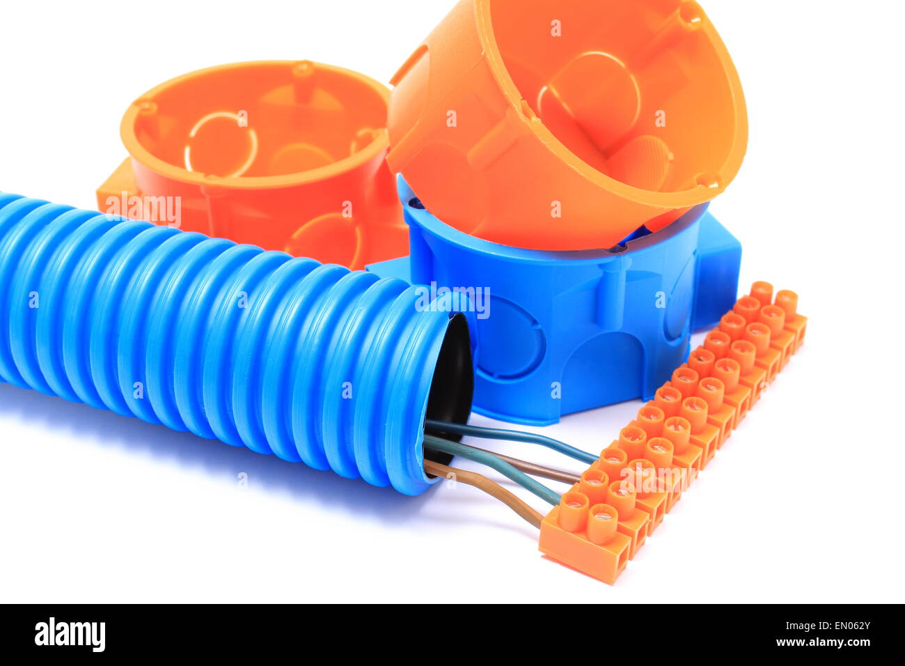 Corrugated plastic pipe, electrical cable with connection cube and ...