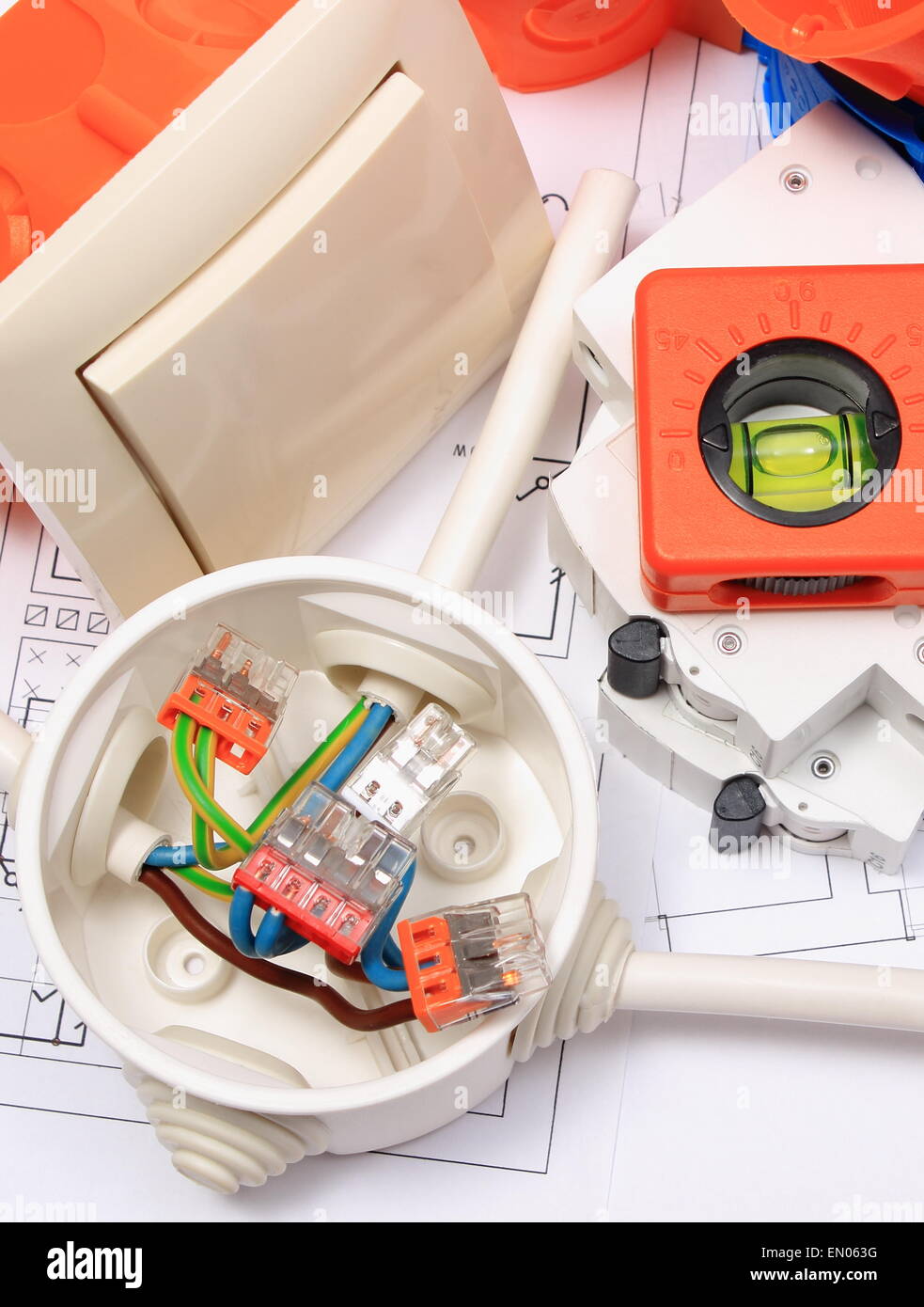 Components for use in electrical installations and diagrams, copper ...