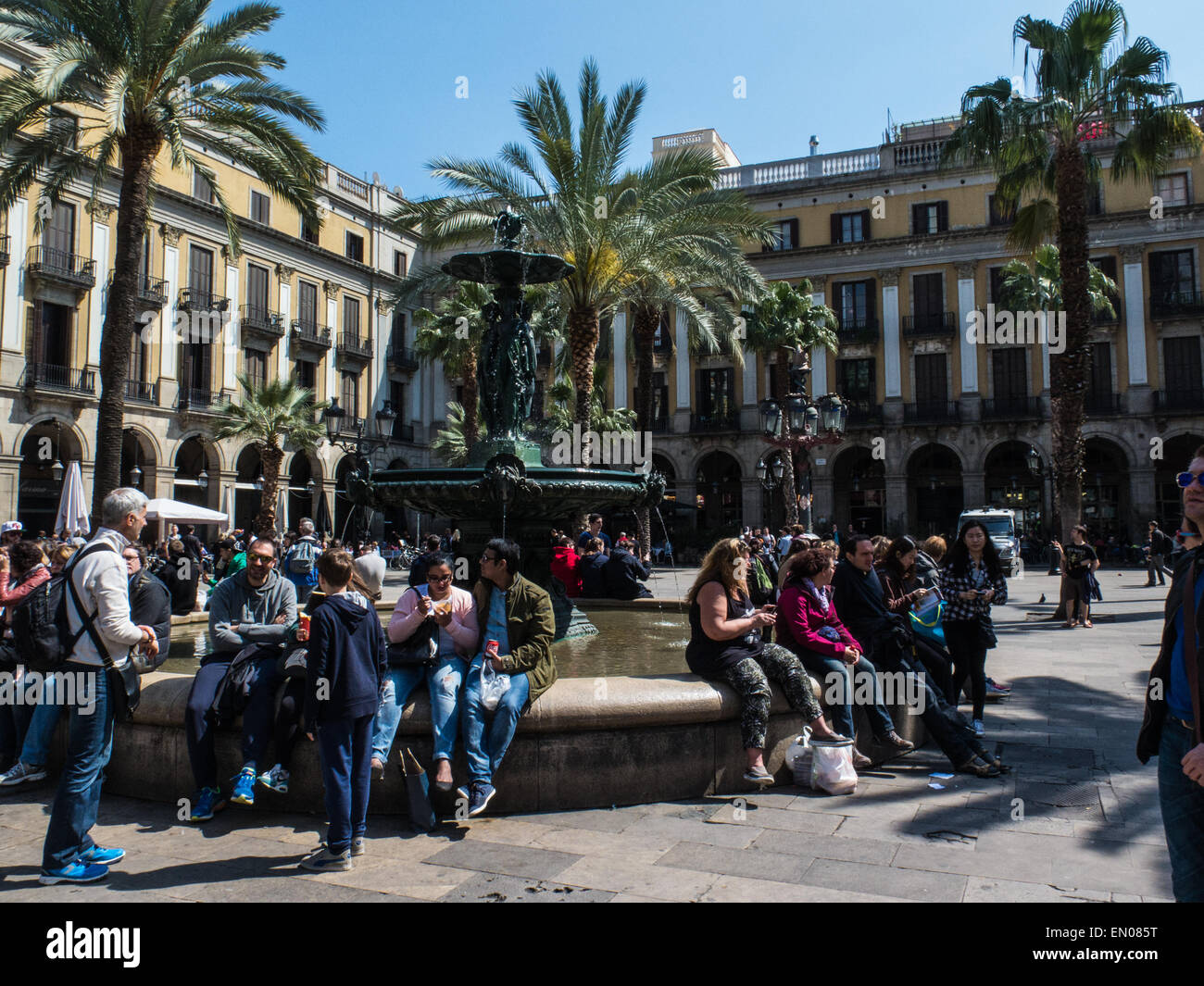 Placa Reial, Barcelona, Spain Stock Photo - Alamy