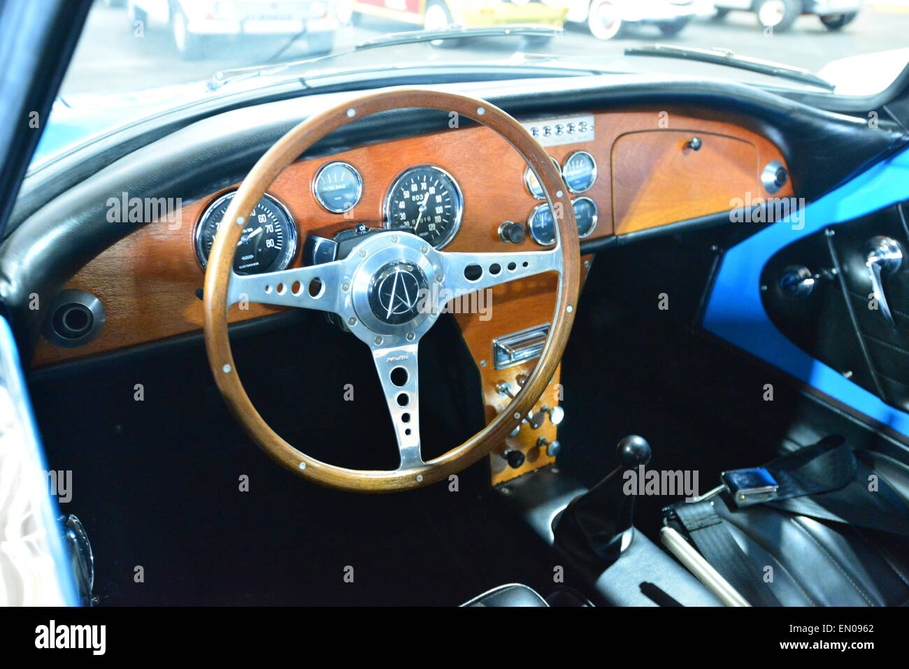 The dash board of a classic car Stock Photo - Alamy