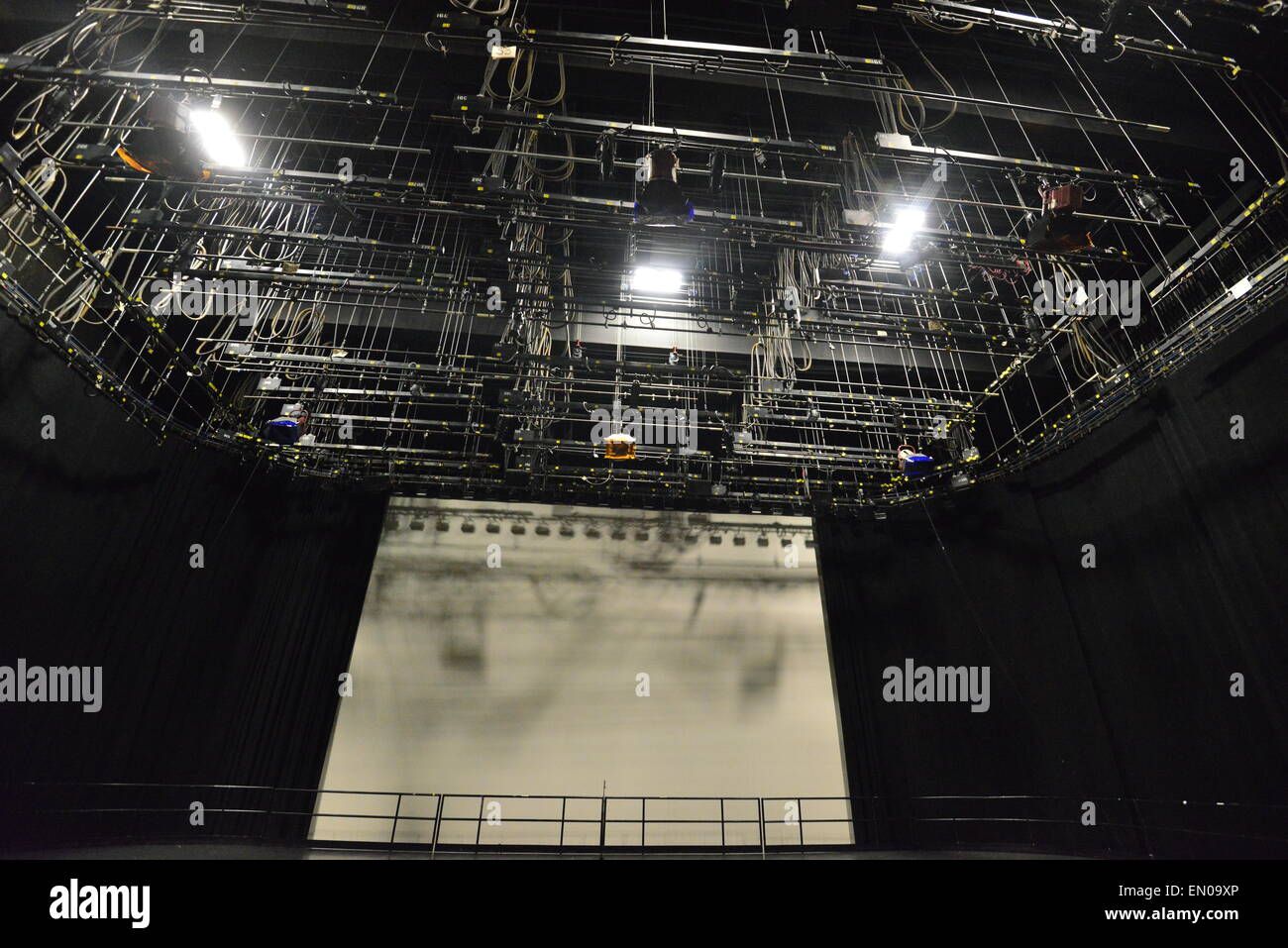 Gantry house hi-res stock photography and images - Alamy