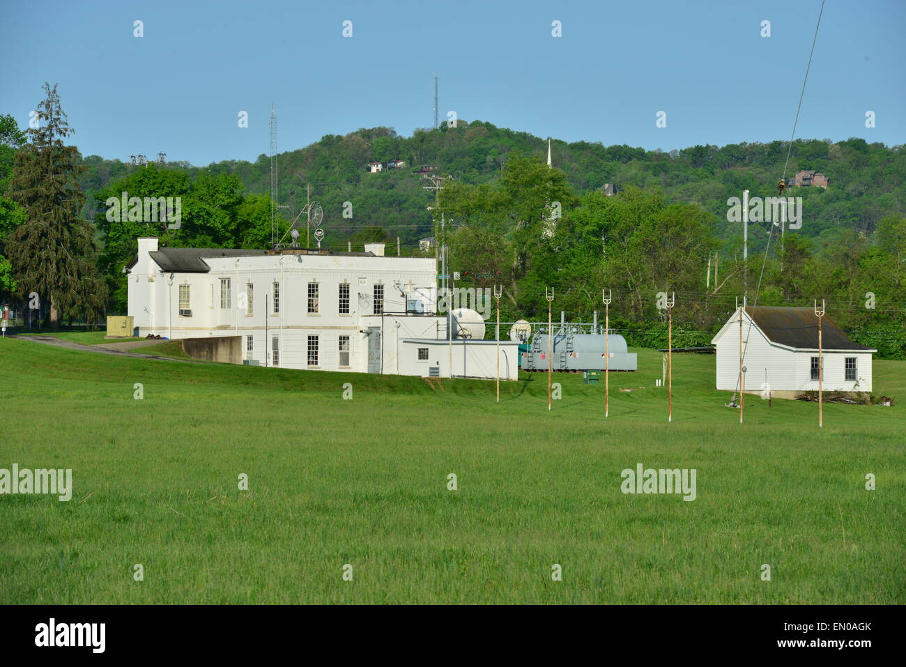 Nashville wsm tower hi-res stock photography and images - Alamy