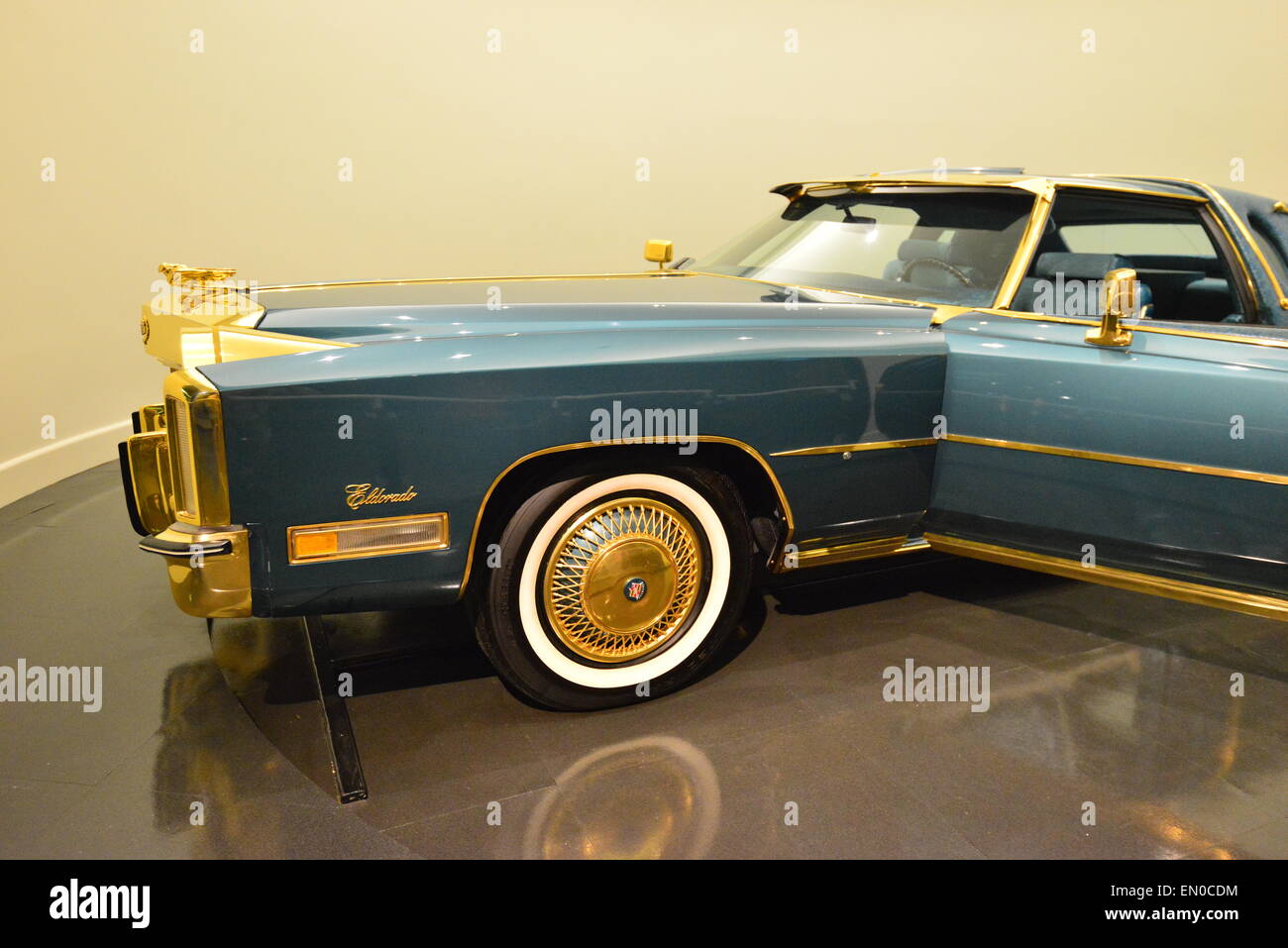 Isaac Hayes gold plated Cadillac Eldorado Stock Photo - Alamy