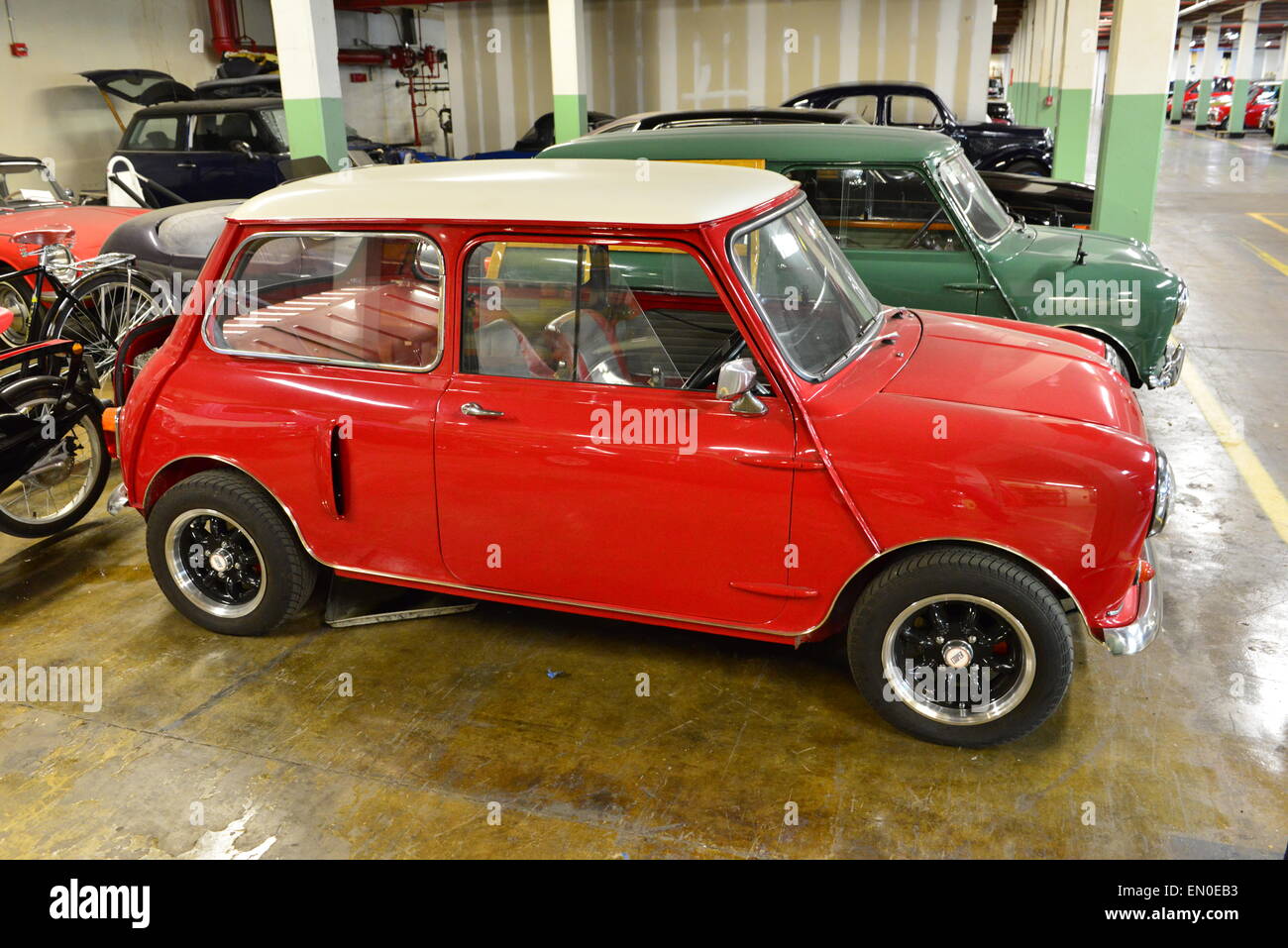 A red classic car Stock Photo - Alamy