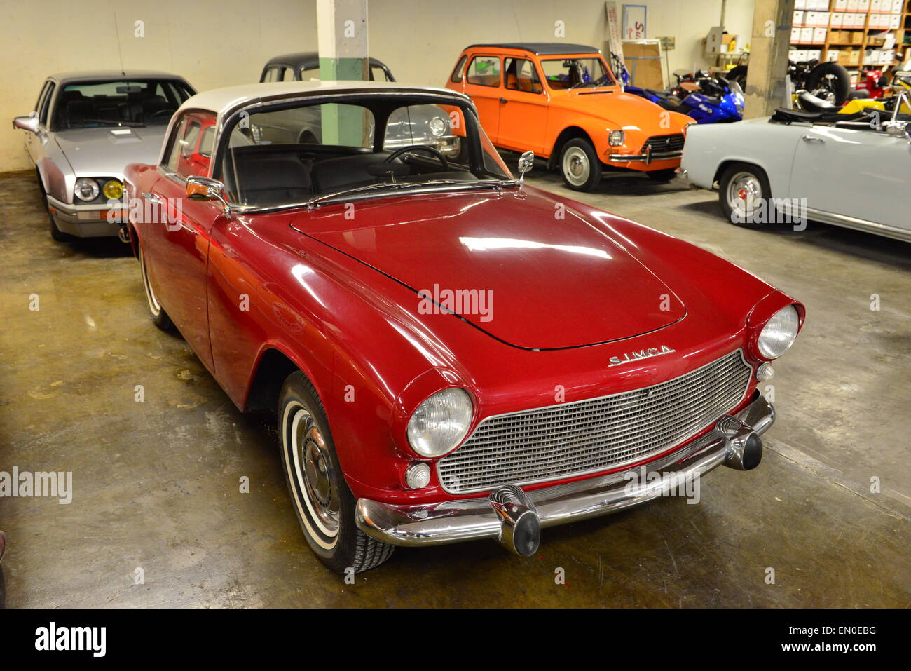 A red classic car Stock Photo - Alamy