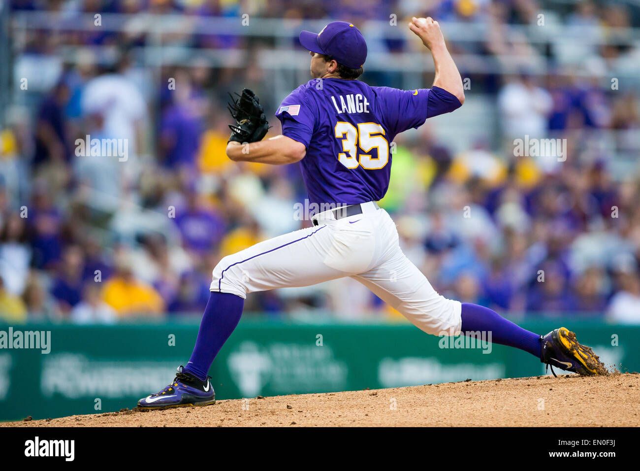 Rouge, LA, USA. 24th Apr, 2015. LSU Tigers pitcher Alex Lange (35 ...