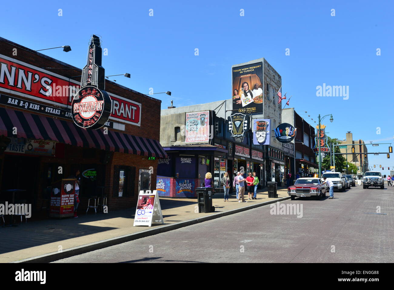 Memphis road signs hi-res stock photography and images - Alamy