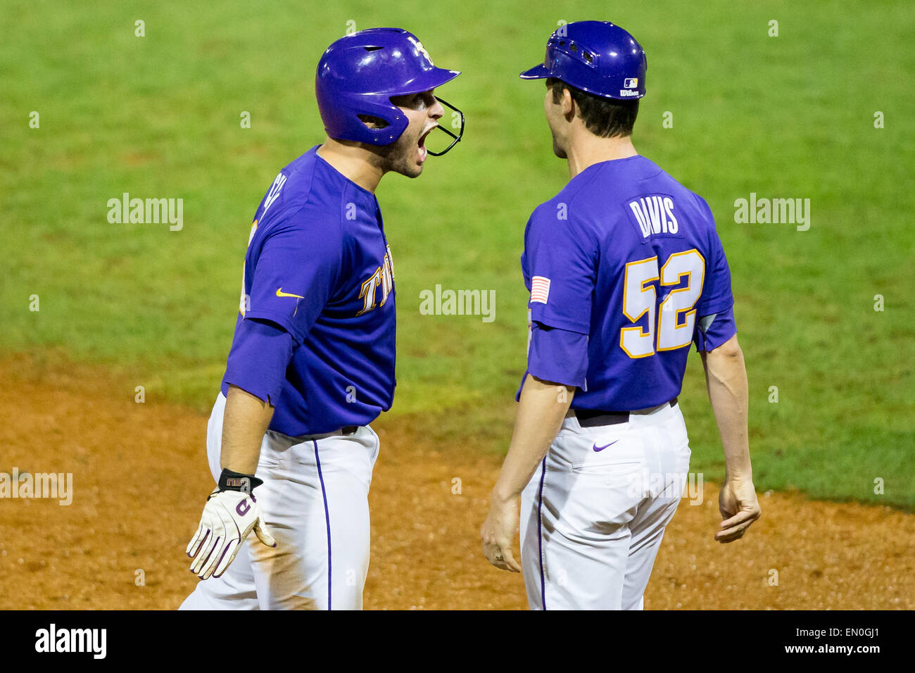 Rouge, LA, USA. 24th Apr, 2015. LSU Tigers catcher Chris Chinea (26 ...