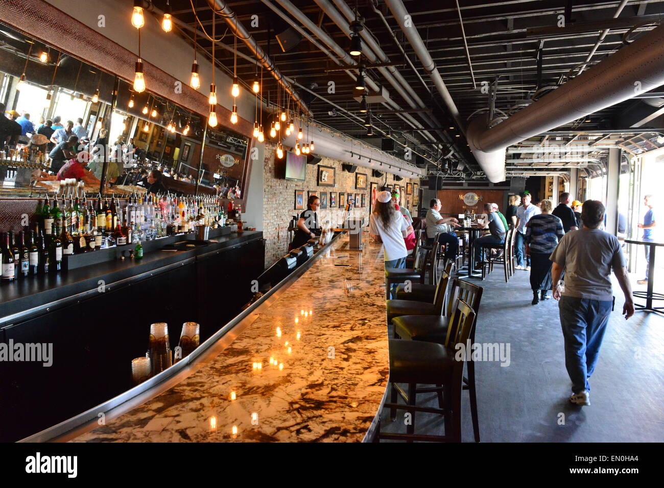 Buskers bar hi-res stock photography and images - Alamy