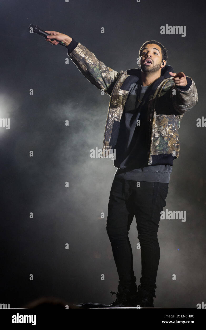 Indio, California, USA. 19th Apr, 2015. Singer DRAKE performs live ...