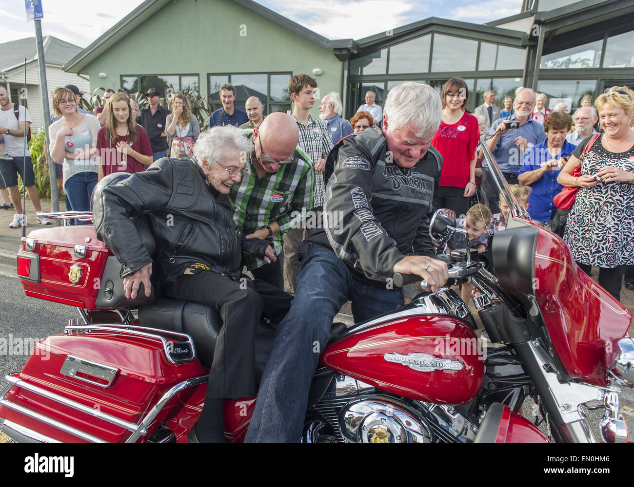 Christchurch, New Zealand. 25th Apr, 2015. Steve'' Oxley -- nee Frances ...