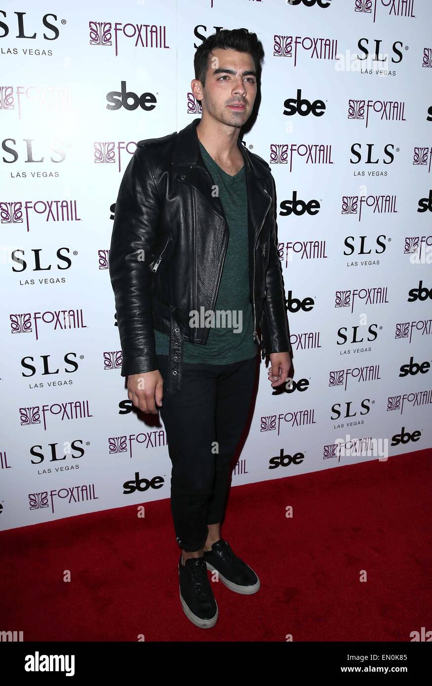 Joe Jonas hosts first DJ gig in Las Vegas at Foxtail Nightclub ...