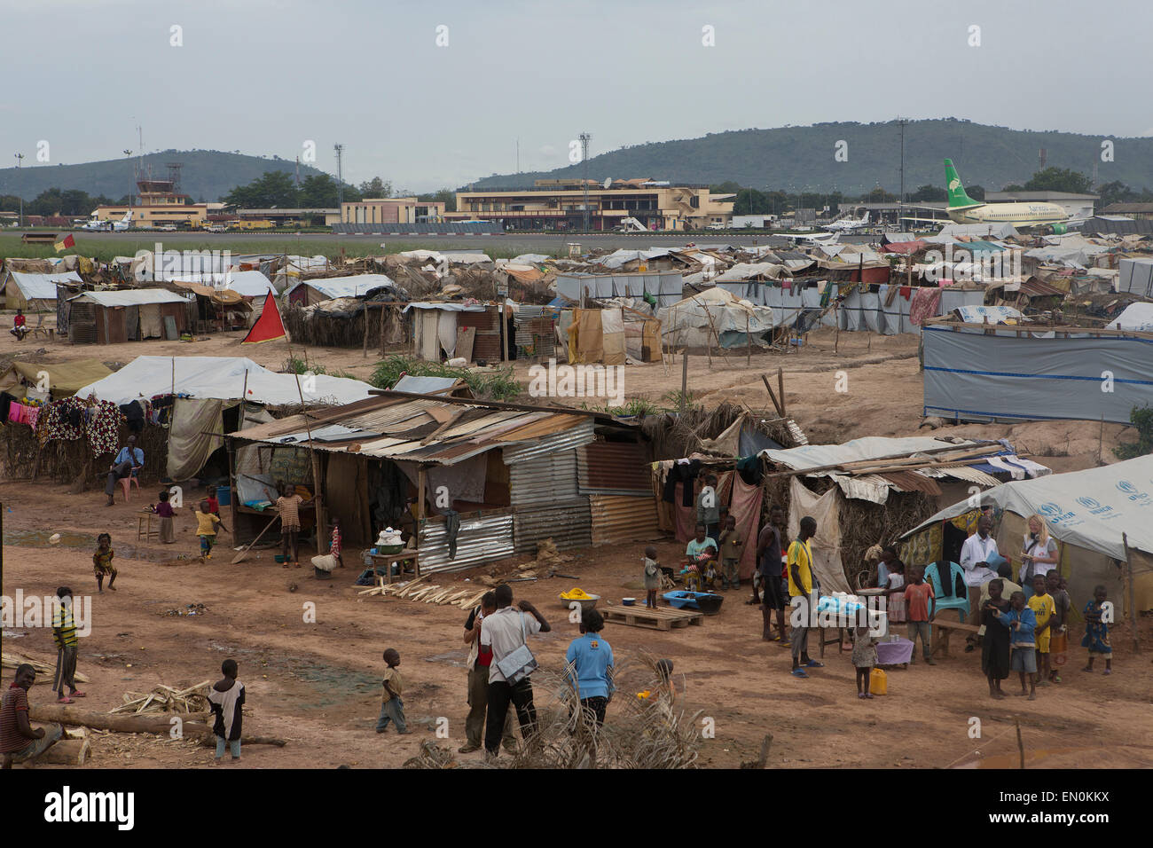 Displaced people have taken refuge in Mpoko airport in Central African ...