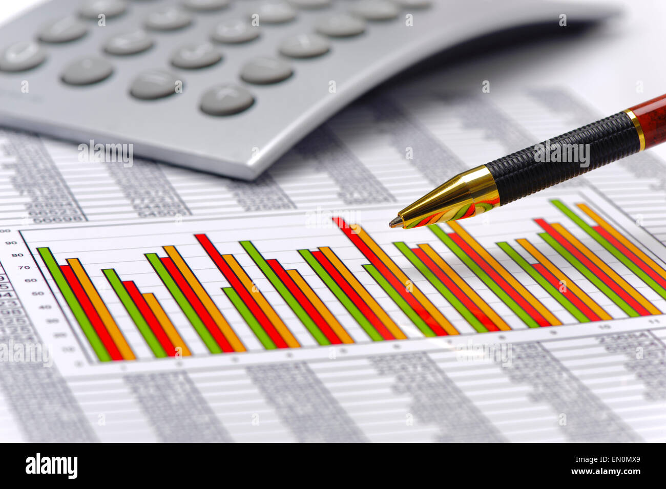 Business data chart report hi-res stock photography and images - Alamy