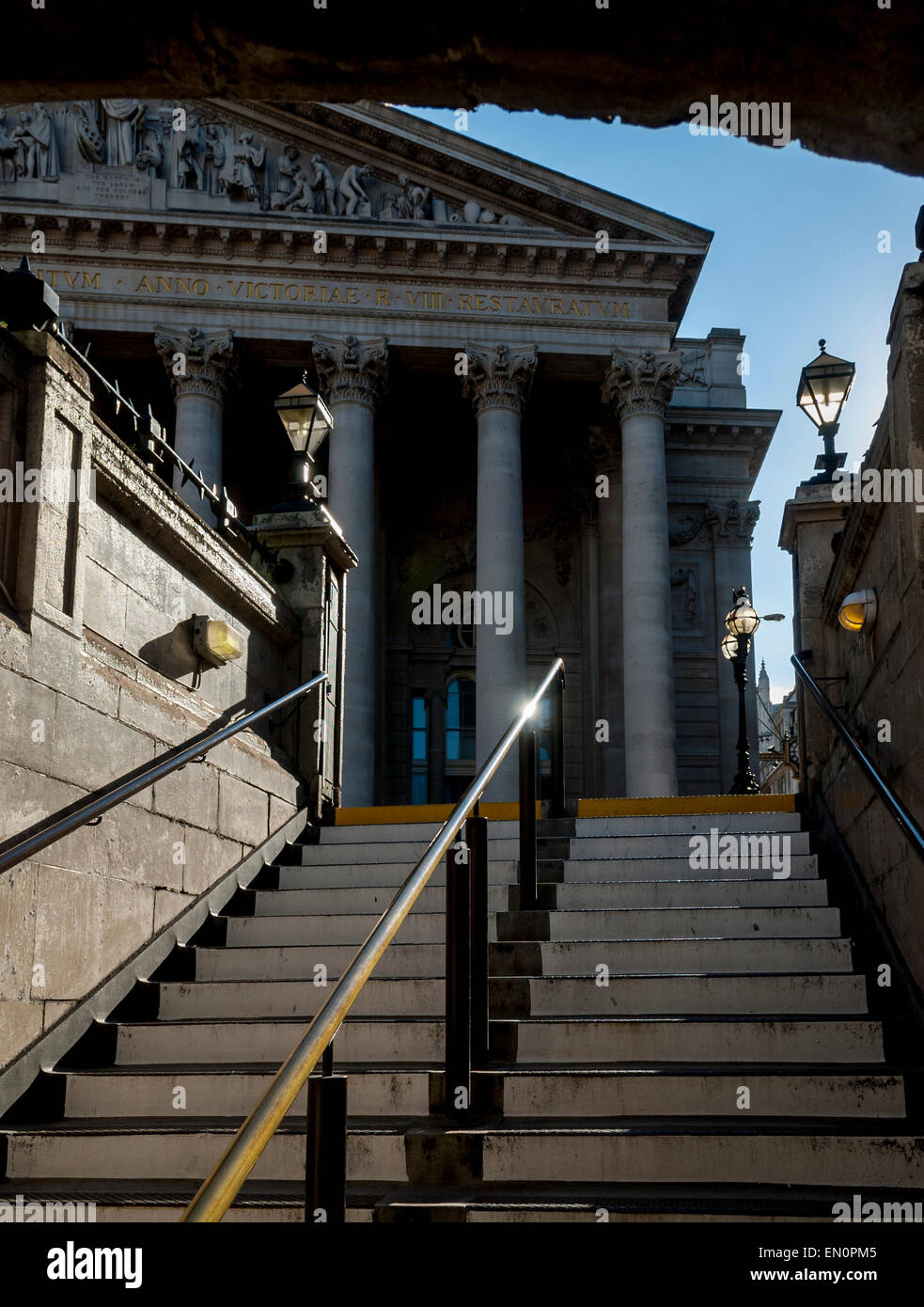 Royal exchange london hi-res stock photography and images - Alamy