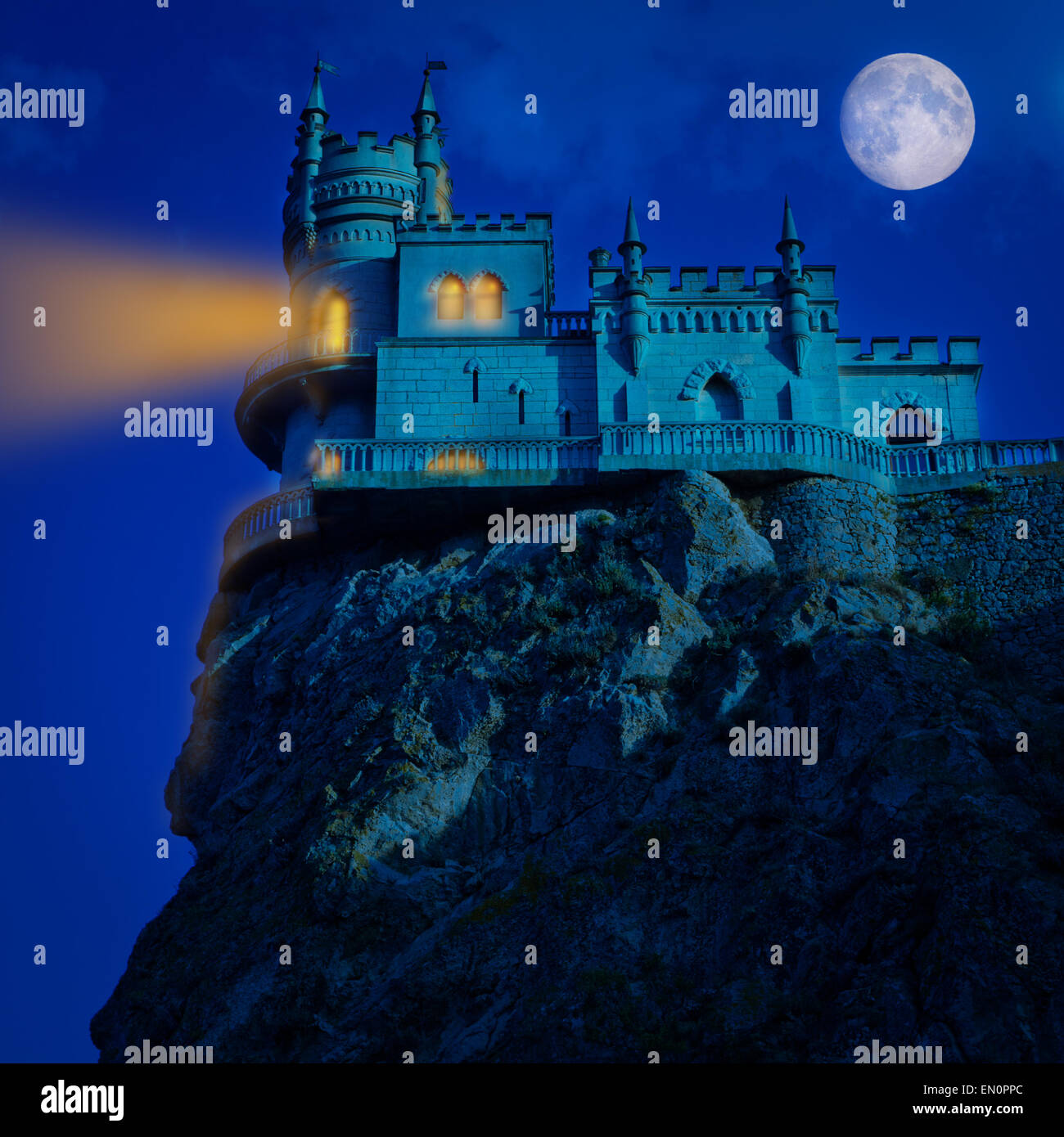 Castle tower halloween night hi-res stock photography and images - Alamy