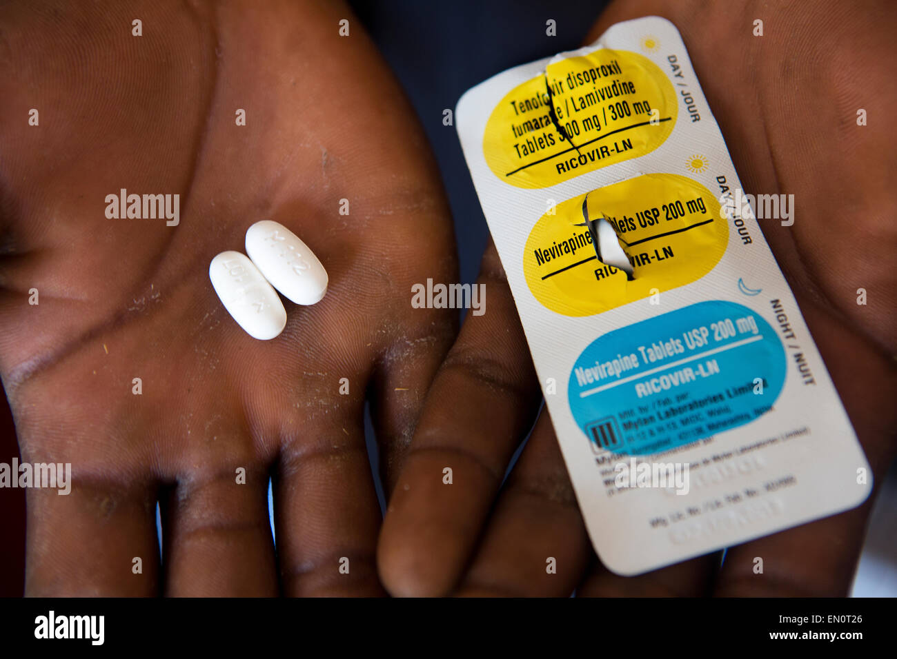 Hiv antiretroviral drugs hi-res stock photography and images - Alamy