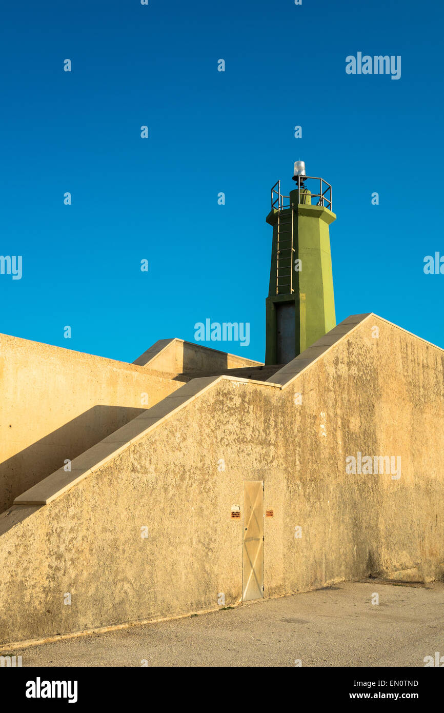 Green beacon on top hi-res stock photography and images - Alamy