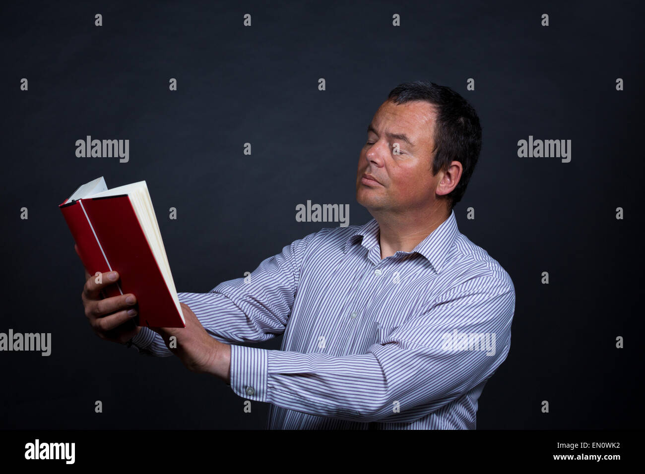 Is Reading Without Glasses Bad For Your Eyes at John Rosado blog