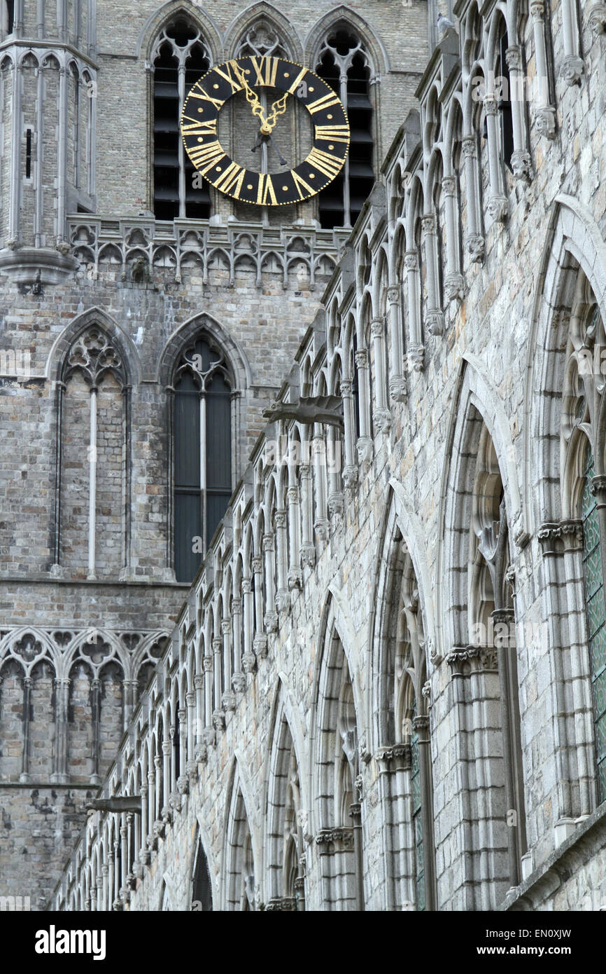 The clock tower on the medieval Cloth Hall (Lakenhalle) in the centre ...