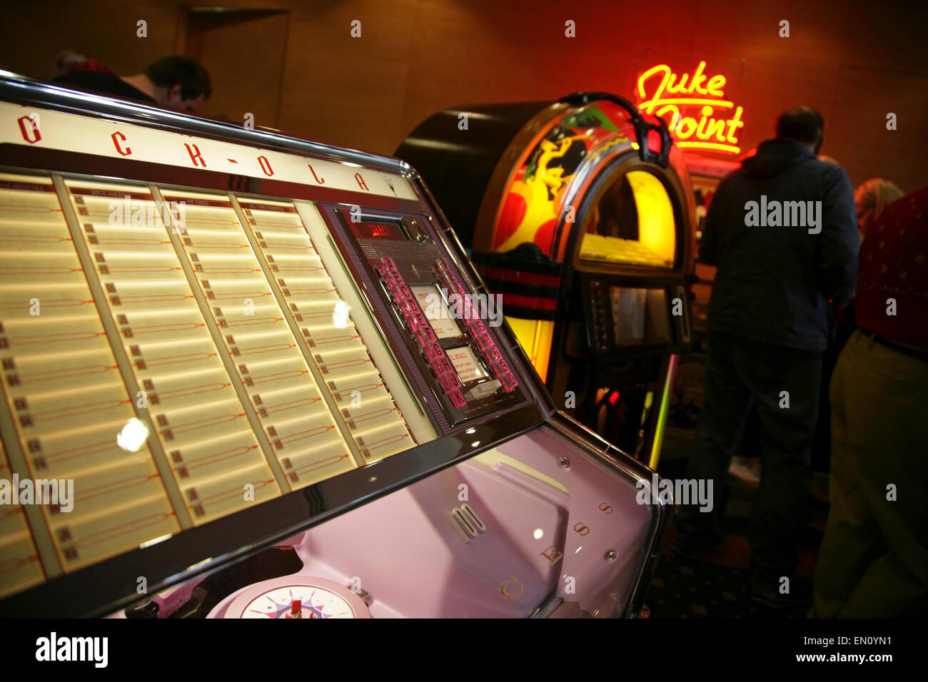 Vintage jukebox hi-res stock photography and images - Alamy
