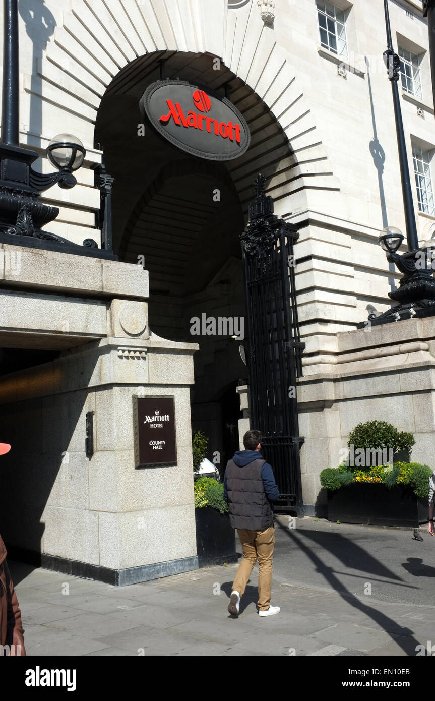 london marriott hotel based in county hall complex in westminster ...