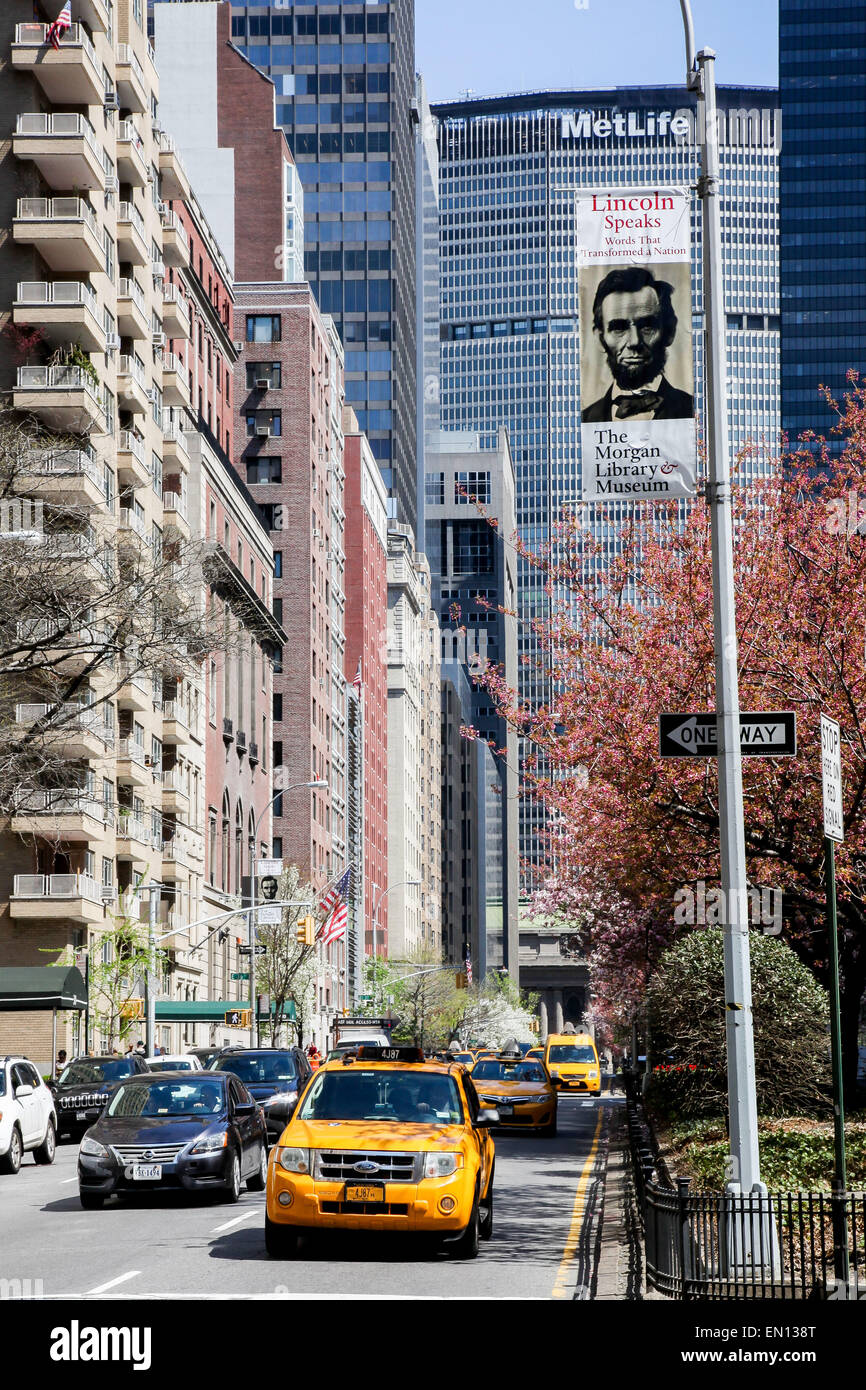 New york park avenue spring hi-res stock photography and images - Alamy
