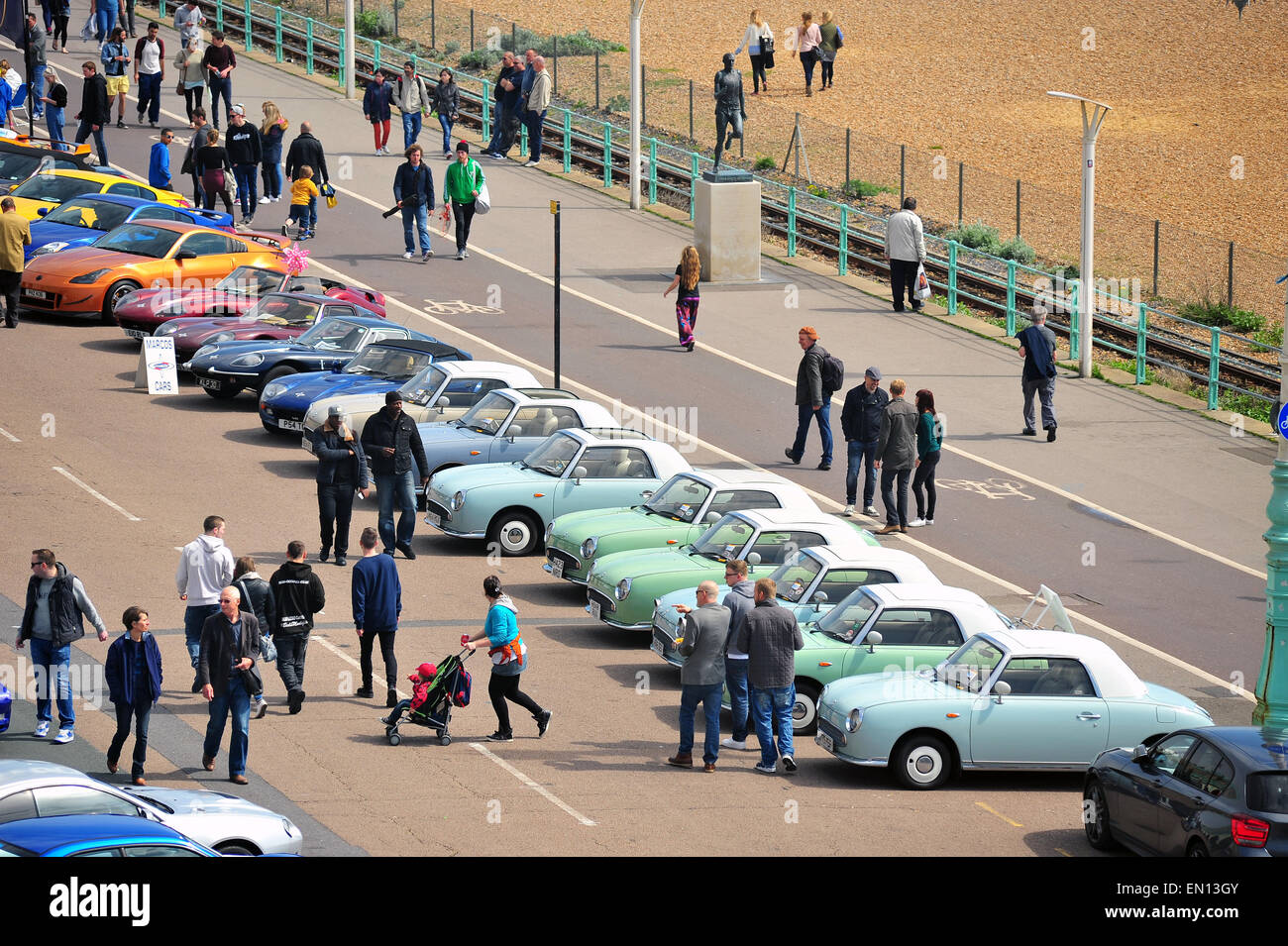 Cars line up on the Brighton seafront for the InCarNation car show on ...