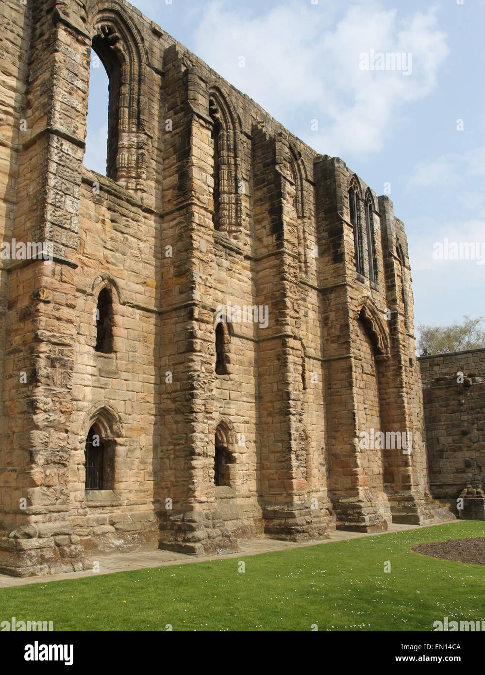 Ruins of Dunfermline Abbey Fife Scotland April 2015 Stock Photo - Alamy