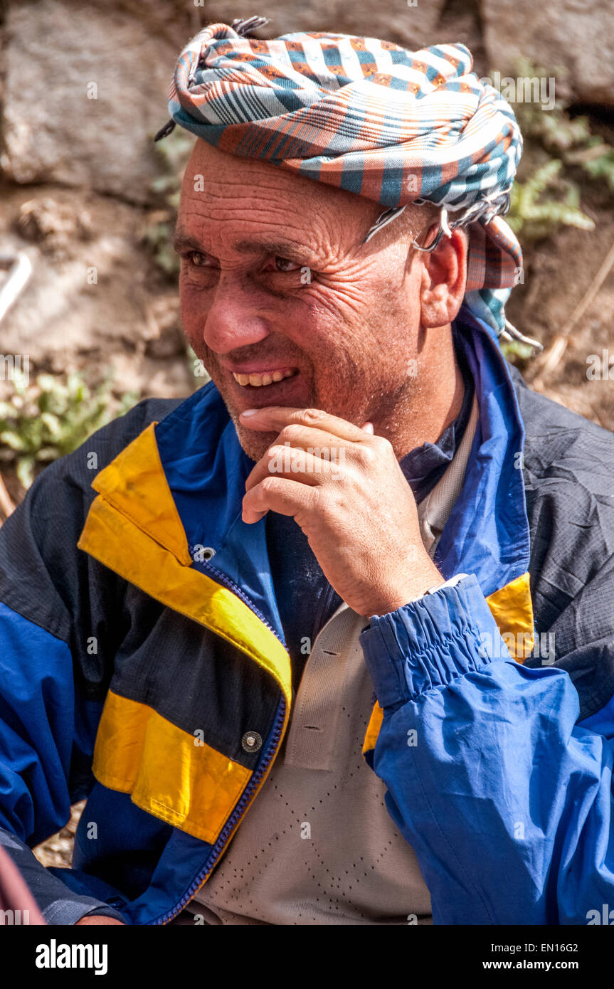 Faces of pakistan hi-res stock photography and images - Alamy