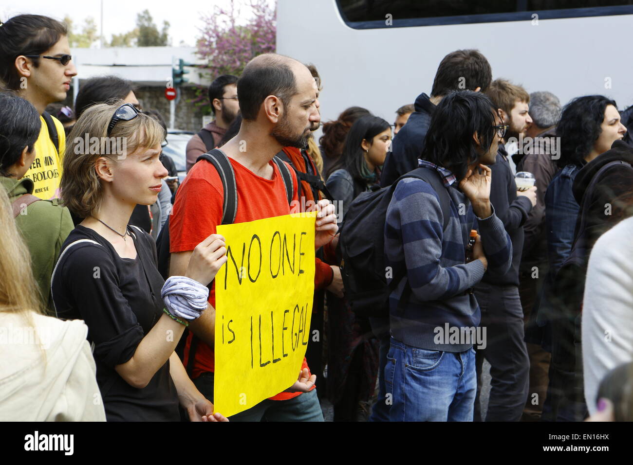 Stop illegal immigration sign hi-res stock photography and images - Alamy