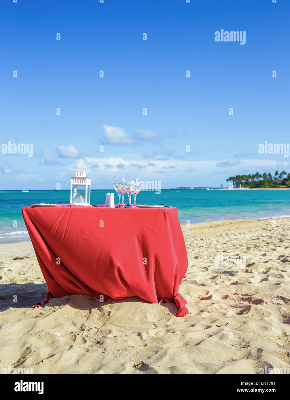 Dominican republic beach party hi-res stock photography and images - Alamy