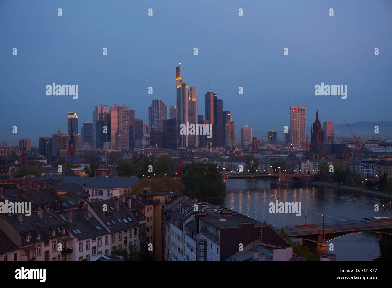 Sunrise over river main hi-res stock photography and images - Alamy