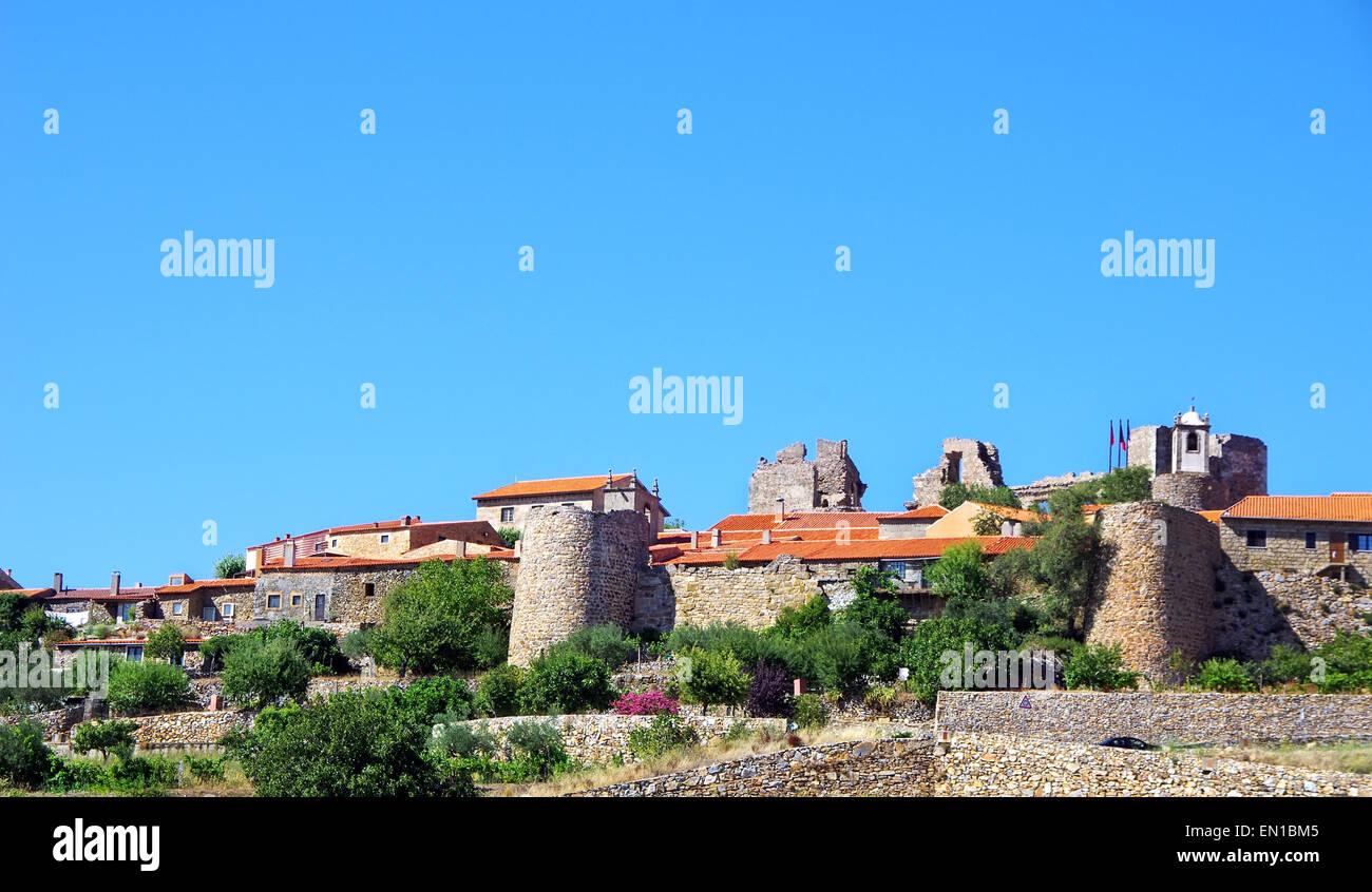 Castelo rodrigo portugal hi-res stock photography and images - Alamy