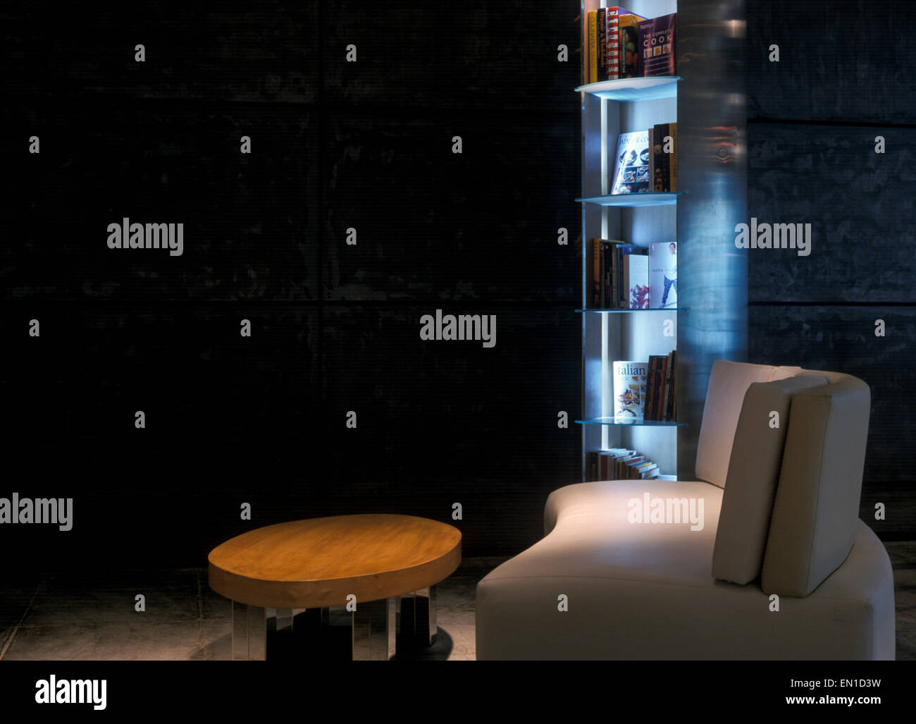 Reading lounge in a modern coffee shop Stock Photo - Alamy