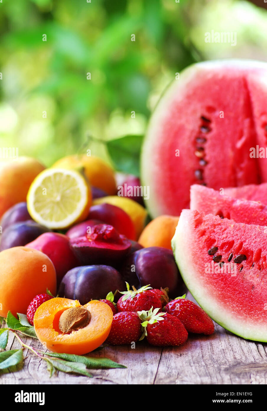 Fresh watermelon apple fruits hi-res stock photography and images - Alamy
