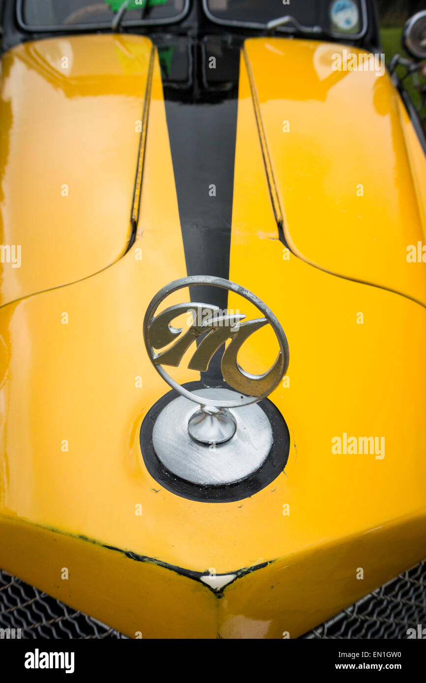 Yellow kit car hi-res stock photography and images - Alamy
